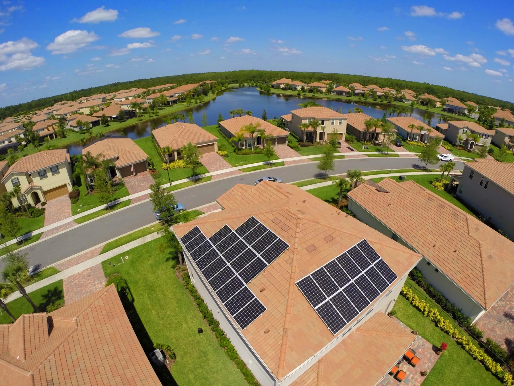 How to Choose a Solar Panel Company in Florida — 2024 Guide
